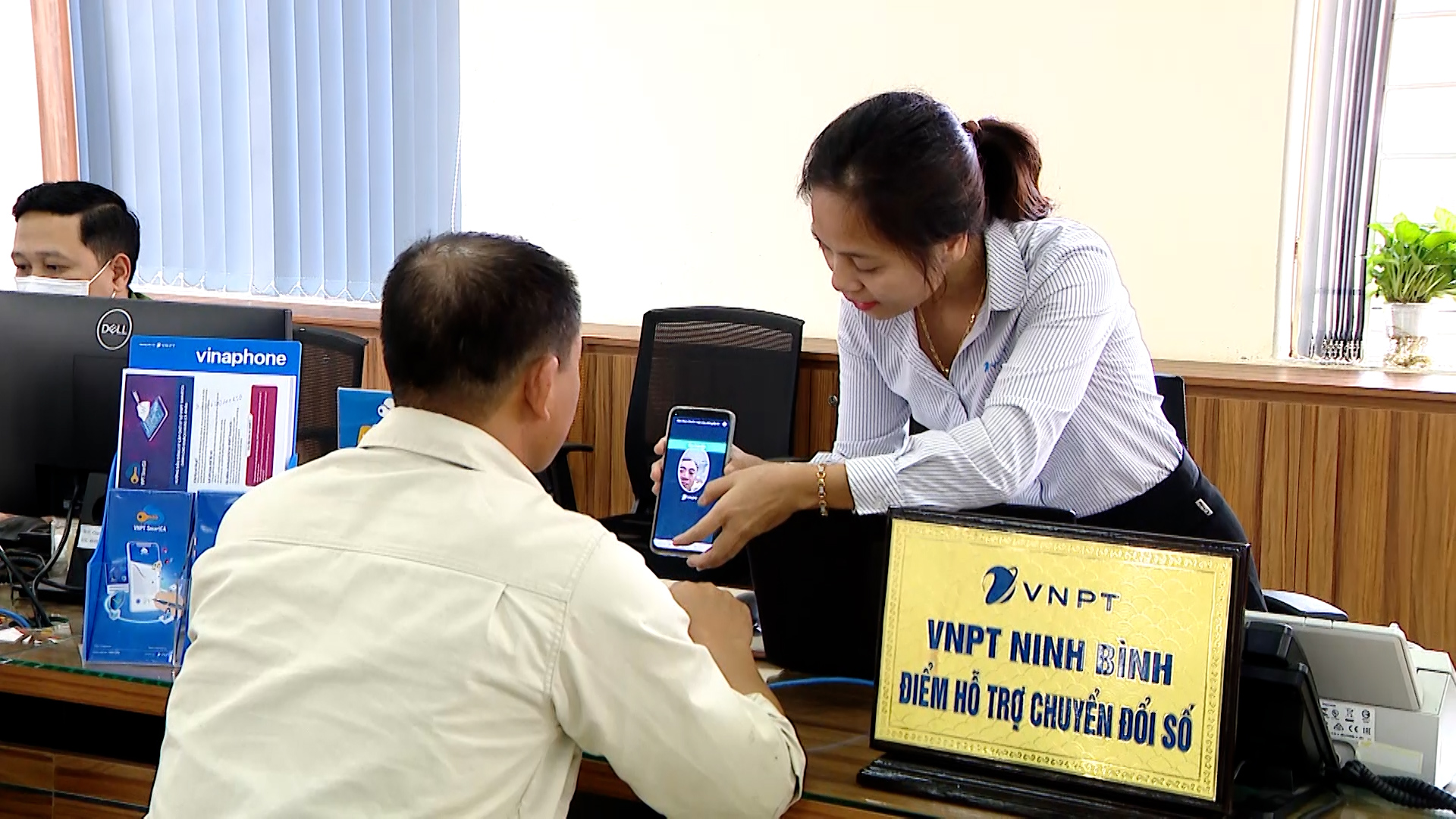 VNPT phấn đấu cấp 20 nghìn chữ ký số tại Ninh Bình - Tổng công ty Truyền thông - VNPT-Media